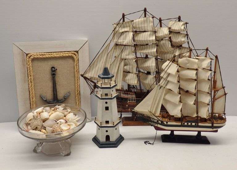 (5) Older nautical items, includes: 17" USS Valiant ship, 12" Ship, 11 ...
