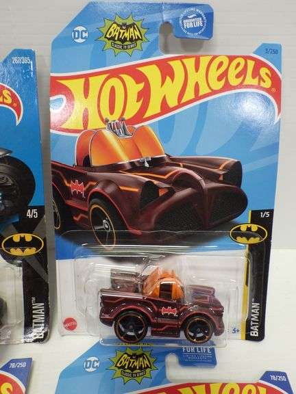Hot Wheels Classic TV Series Batmobile, 3 variations; Batman: Arkham ...