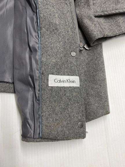 Ladies Calvin Klein gray jacket, size 2XL, very good - Albrecht Auction ...
