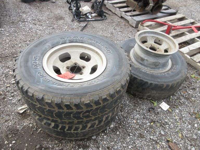 (4) Aluminum slotted mag wheels, 14" x 7" 5-Lug x 4 1/2" bolt pattern ...