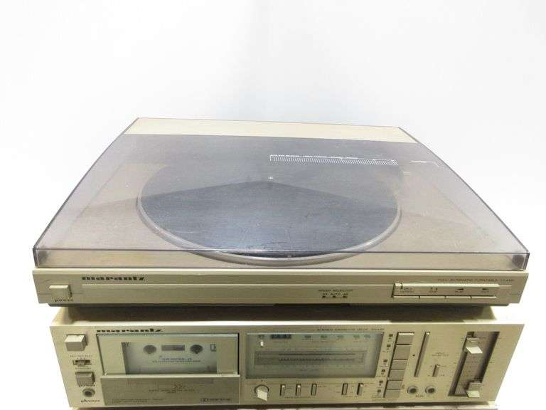 Marantz stereo, turntable TT440, stereo cassette deck SD420, AM/FM stereo receiver SR 940 ...
