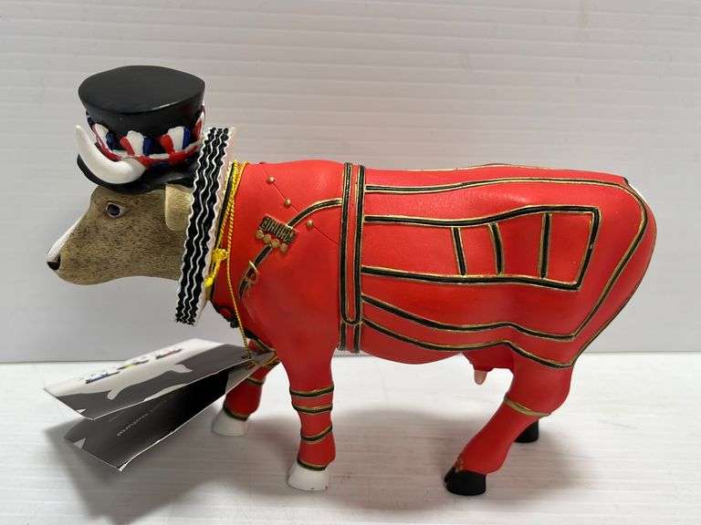 Cow parade "Beefeater" British cow, 4 1/4"H, good - Albrecht Auction ...