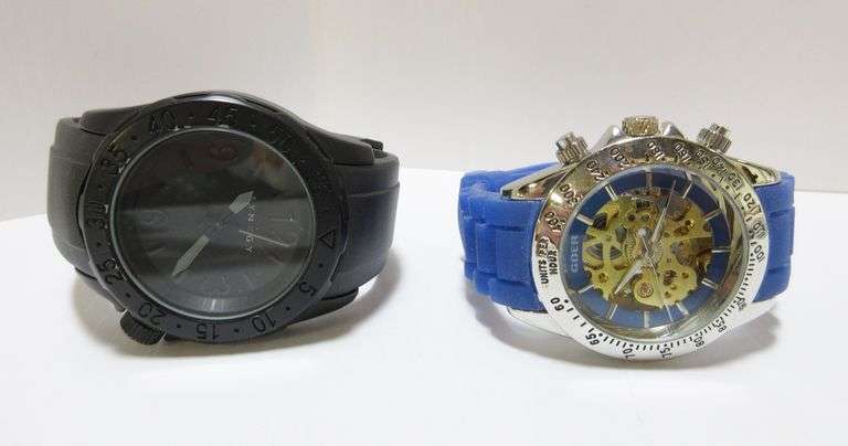 (2) Mens watches, both running, 1- GOER, automatic self winding ...