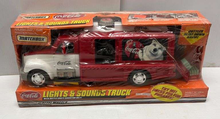 Large matchbox Coca-Cola delivery truck from 2000, 16"L, new in worn ...