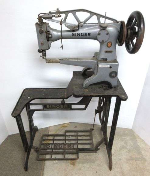 Singer 29k71 patches, 30"W x 43"H, needs belt, works well - Albrecht ...