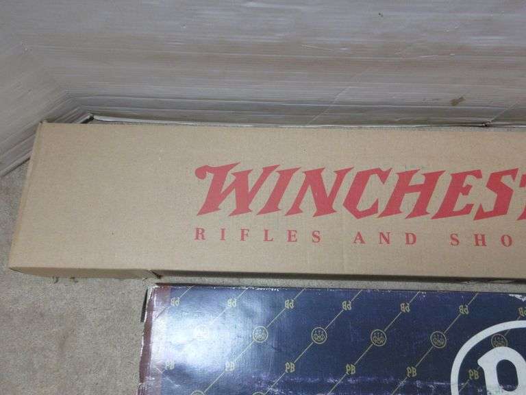 (2) Old rifle boxes for a Henry and Beretta, and a Winchester shotgun ...