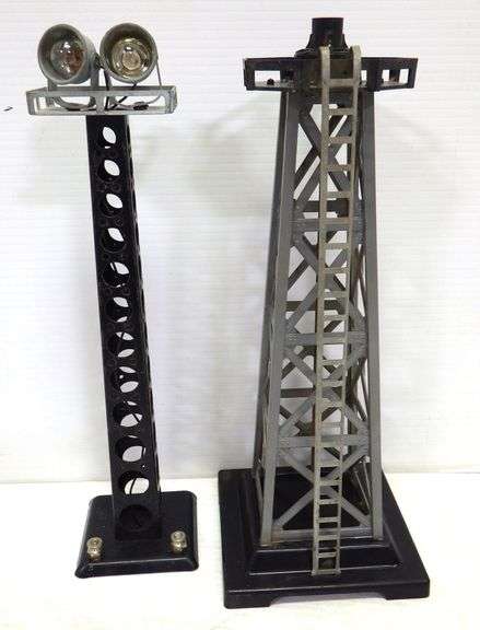 Marx Floodlight tower, works; Marx airport signal tower, missing lens ...