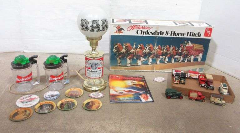 Budweiser collectors, includes: Clydesdale model set, (10) Diecast ...