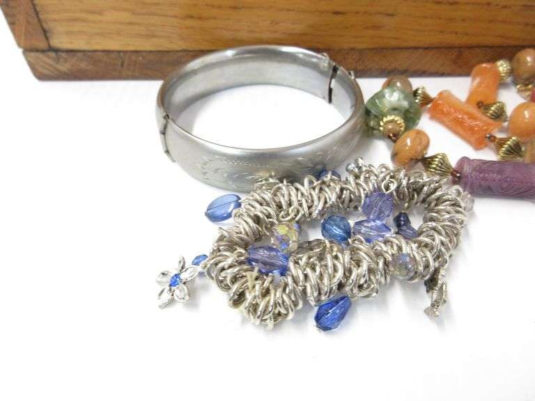 Untested jewelry in a quality wooden box, some very nice pieces, box ...