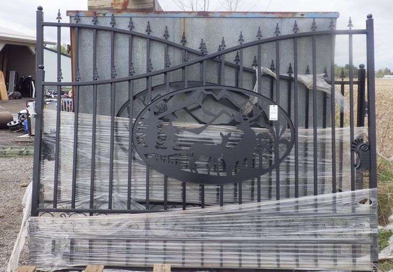 20' Gates with deer scene, new - Albrecht Auction Service