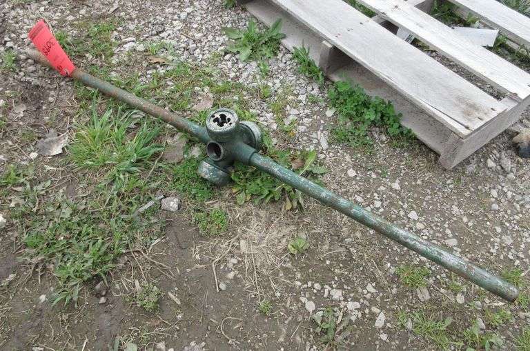 Nye Triad three-way pipe threader, thread- 1/2" and 3/4", and 1" pipe ...