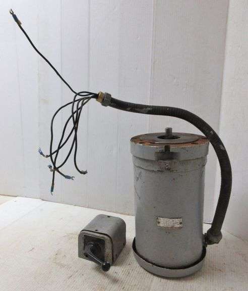 480 Three-phase 2-Speed motor with switch - Albrecht Auction Service