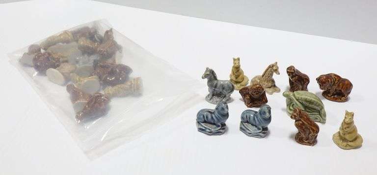 (30) Wade figures from Red Rose Tea, up to 1 3/4"H - Albrecht Auction ...