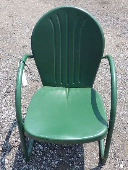 Green metal patio chair - Albrecht Auction Service