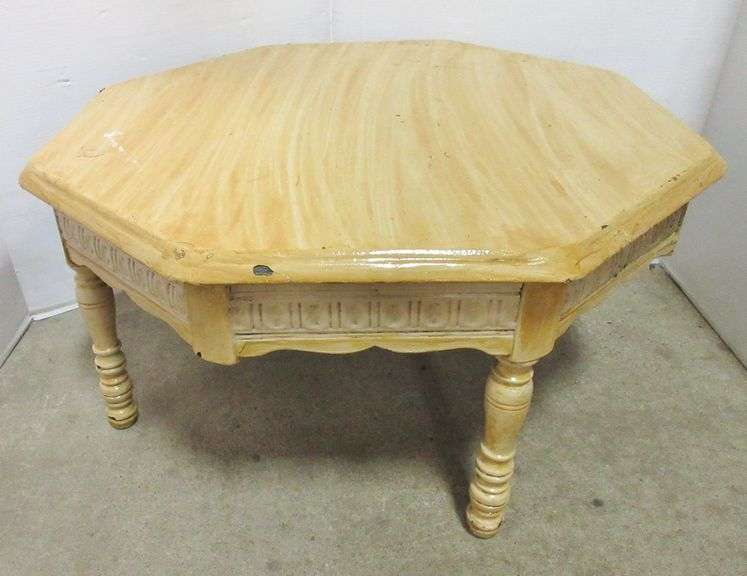 Older coffee table with turned legs, label underneath is hard to read ...