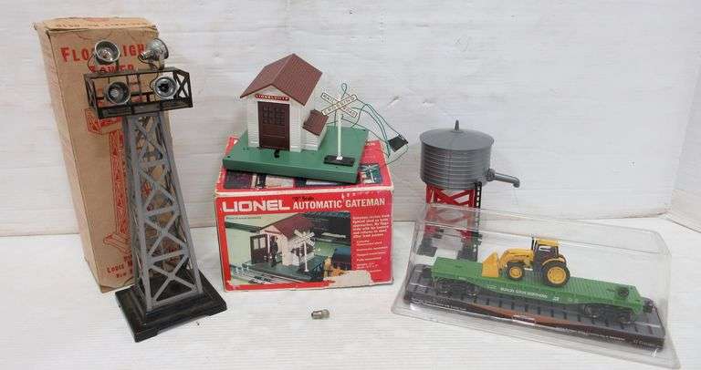Model railroad accessories, include: Lionel O-scale automatic gateman ...
