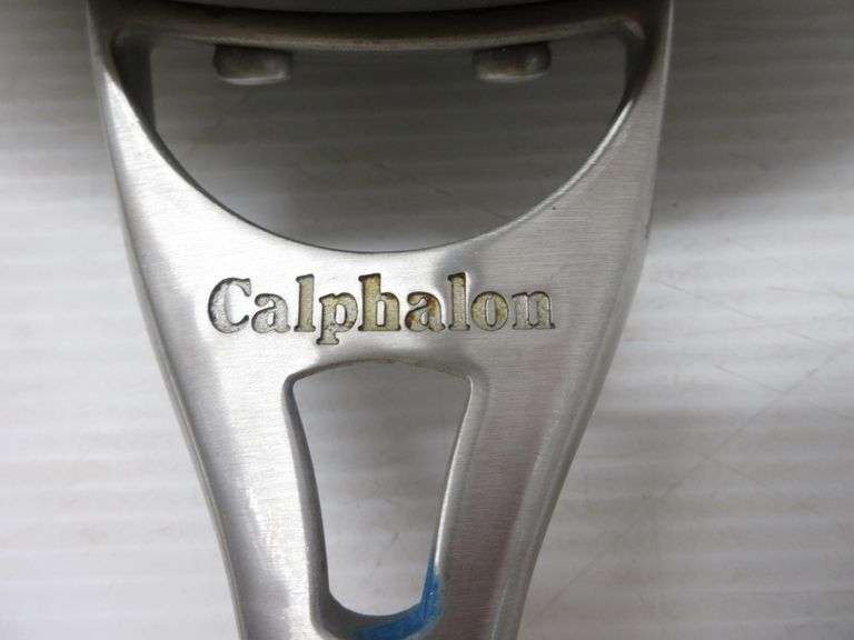 13" Calphalon 1613 skillet with lid, very good - Albrecht Auction Service