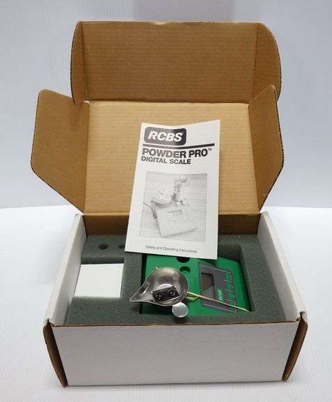 RCBS Powder Pro Scale, never used, NIB - Albrecht Auction Service