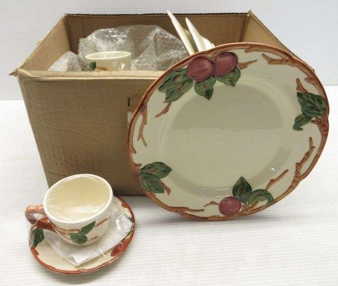15-Piece Franciscan ware 1950s apple dinnerware set, Era made in ...