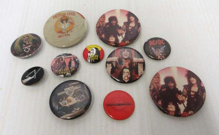 Older rock and roll buttons, up to 2"Dia - Albrecht Auction Service