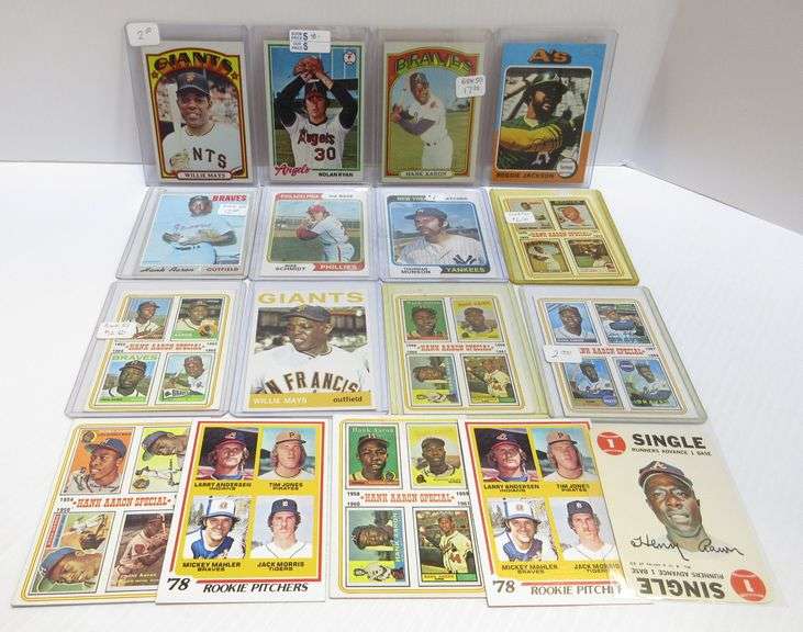 (17) Old Hall of Fame Baseball Cards - Albrecht Auction Service
