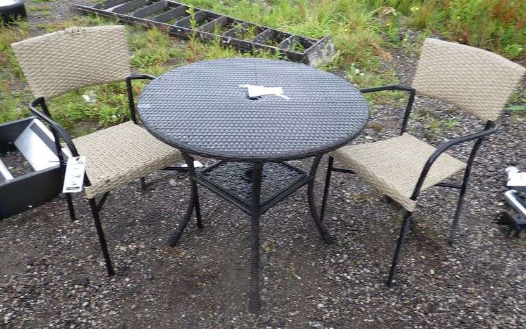 Pierl table chairs, 34"Dia - Albrecht Auction Service