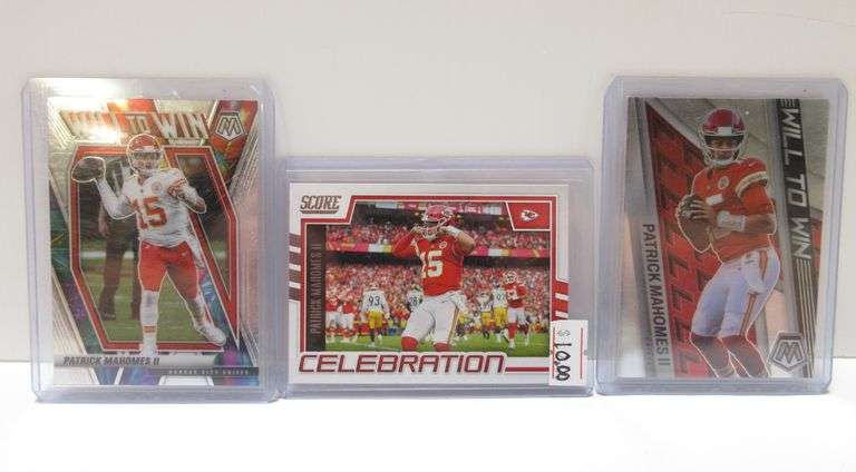 (3) Patrick Mahomes insert football cards - Albrecht Auction Service