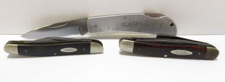 (3) Older case jack knives, largest- 6 1/4"L overall, with 2 1/4" blade ...