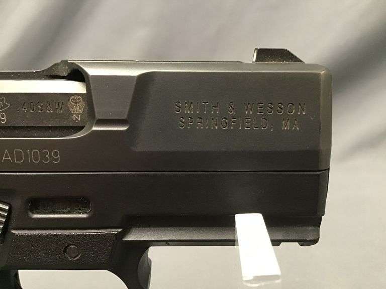 Walther PPS .40 Cal. Semi-Auto Pistol, Manufactured by Smith & Wesson ...
