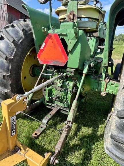 John Deere 4020 with Turbo Powershift, Within the Last 30 Hours of Use ...
