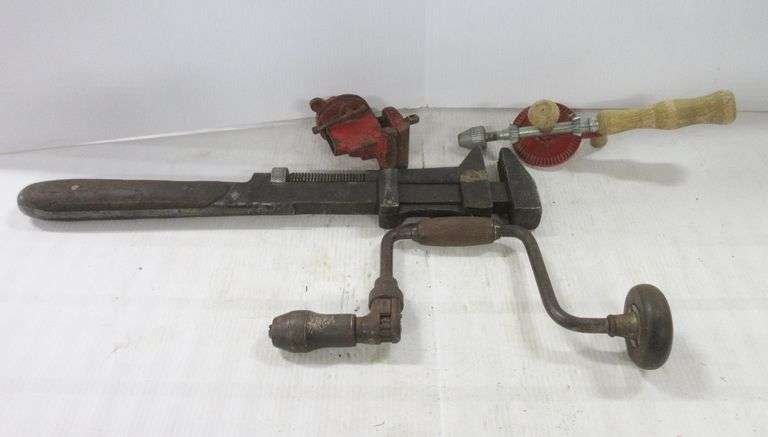 Stanley No. 945 10" hand drill bit brace; H.D. Smith & Co. 10" "Perfect ...