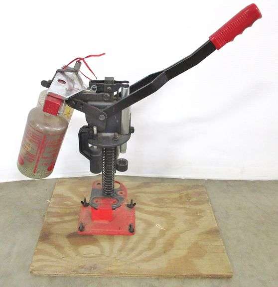 Gun shotgun reloader, 16" to 17", as is - Albrecht Auction Service