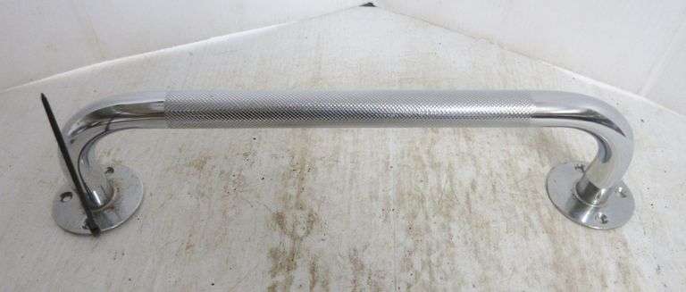 Handrail with no slip grip, approx. 8 1/2", used - Albrecht Auction Service