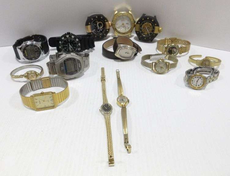 Collection of watches and watch parts, brand include: Norexa, Invicta ...