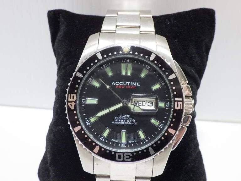 (3) Working Mens Watches, all keep good time, Guess Waterpro G11606G ...