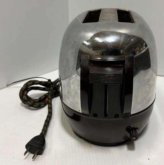 Vintage 1940s Magic Maid toaster series 664, bakelite handles and ...