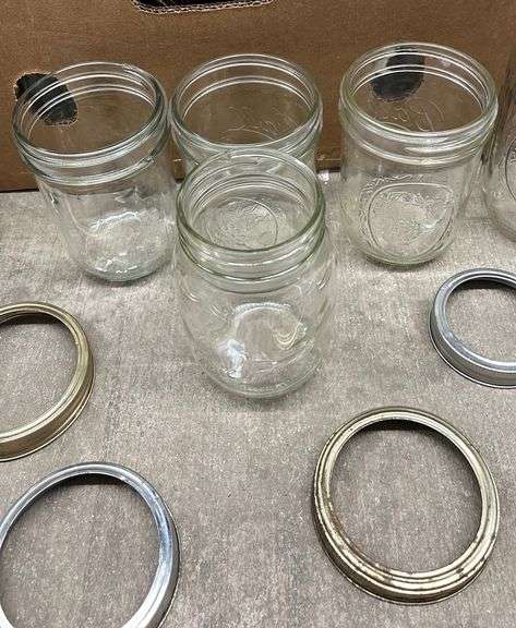 Assortment of mason jars, up to 8"H, various sizes and rings - Albrecht ...