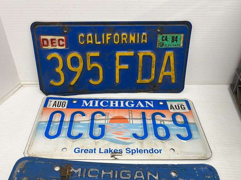 (73) License plates, some newer - Albrecht Auction Service
