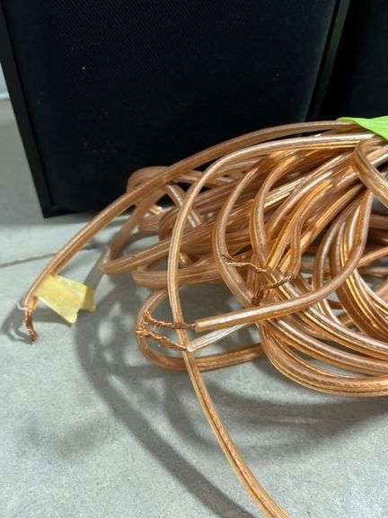 (2) Klipsch bookshelf speakers, 8 1/2" x 12"; Speaker wire - Albrecht ...