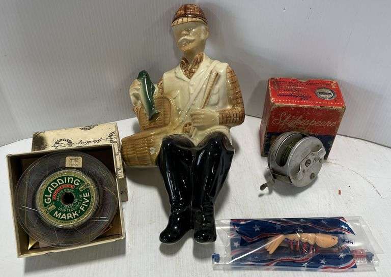 Older Shakespeare automatic fishing reel with box; Gladding Mark Five ...