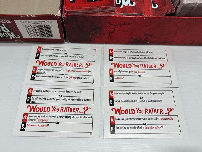 Game house, RealTree-opoly, John Deere Tractor-opoly, nice - Albrecht ...