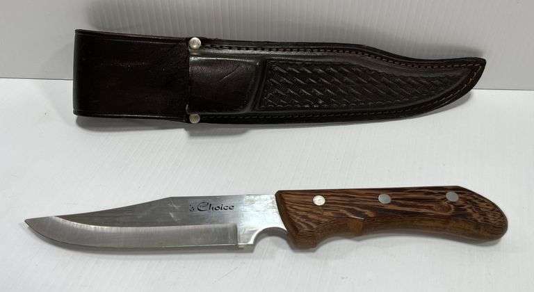 Older Maxam Japan-S knife with leather carry case, can be put on a belt ...