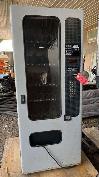 GE 35 Glass front vending machine with keys, service manual book inside ...