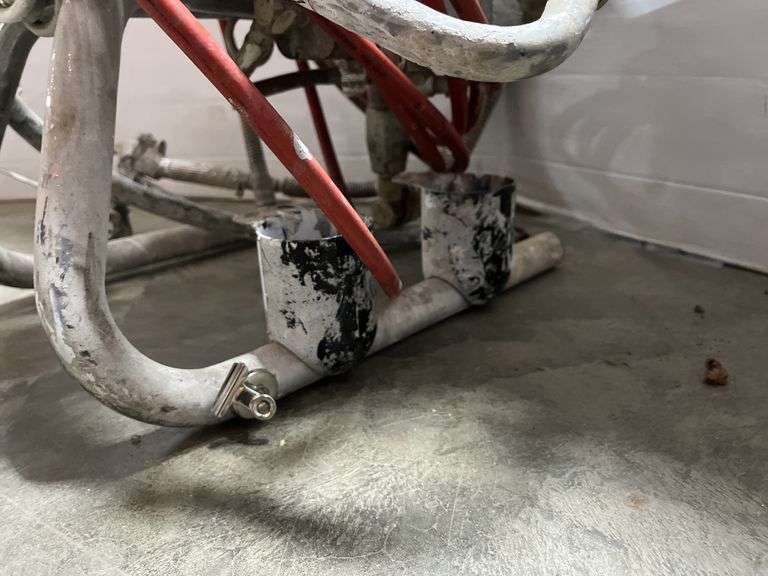 Graco 395ST Pro paint sprayer, complete system, lots of overspray, used ...