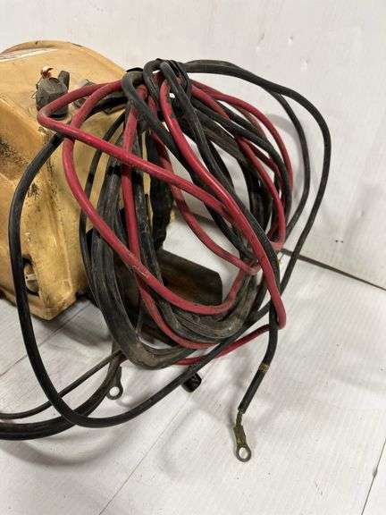 Power Winch, 12V, Model No. PW812, works - Albrecht Auction Service