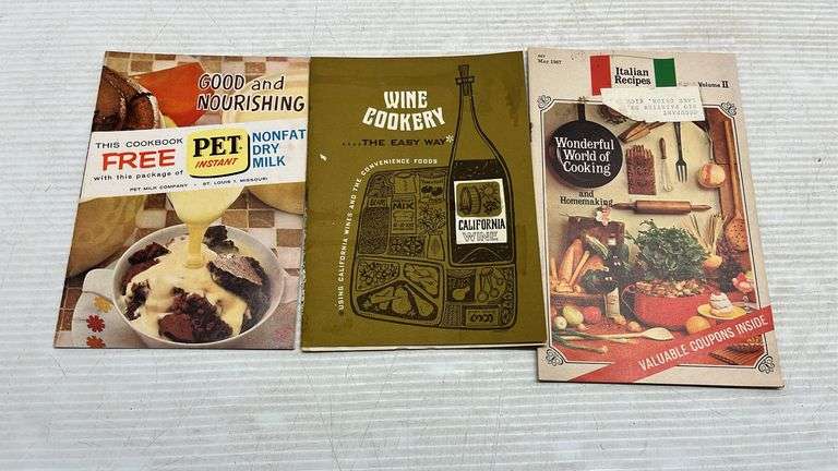 (24) Old cook pamphlets - Albrecht Auction Service