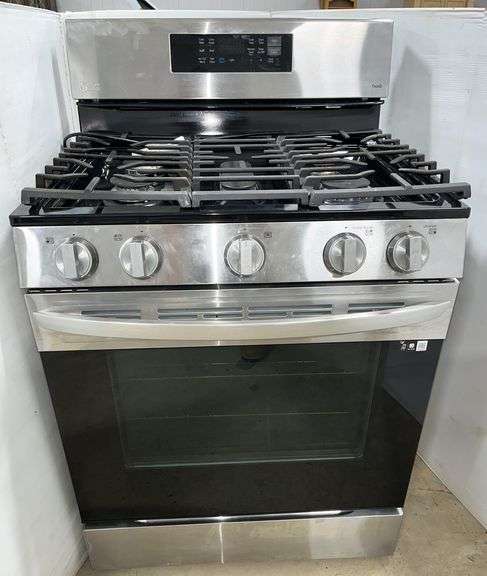 LG gas stove, 30"W, good, used - Albrecht Auction Service