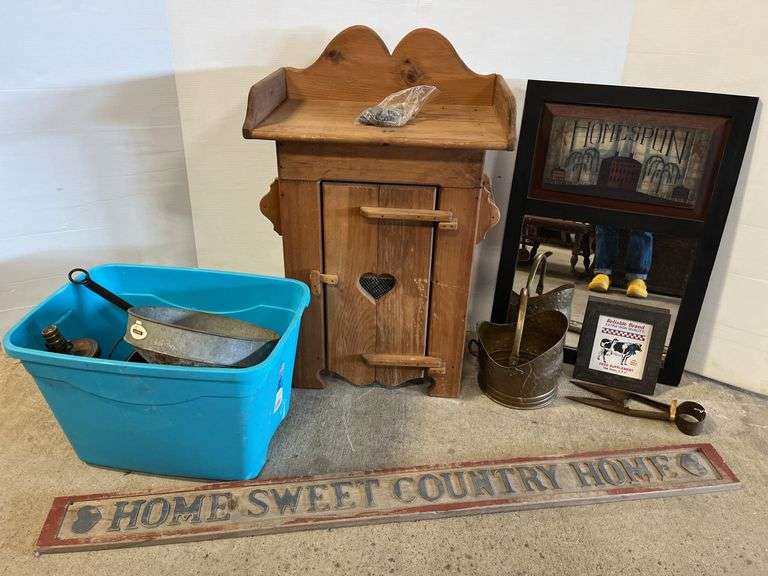 Primitive/Farmhouse items, includes: "Home Sweet Country Home" Sign ...