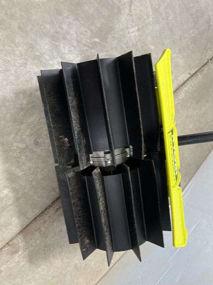 Ryobi Expand-It rubber broom attachment, compatible with DeWALT flex ...