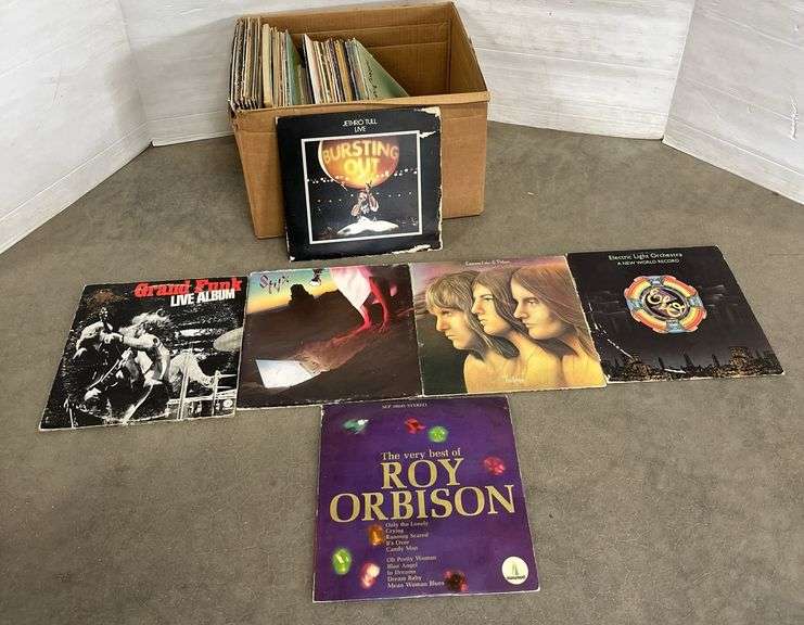 Over (70) Records - Albrecht Auction Service